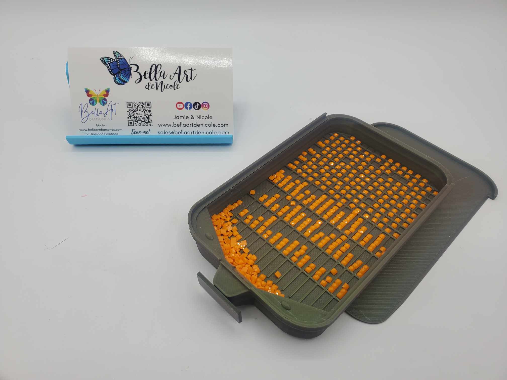 Diamond Painting EZ Grid Trays – Bella Art de Nicole